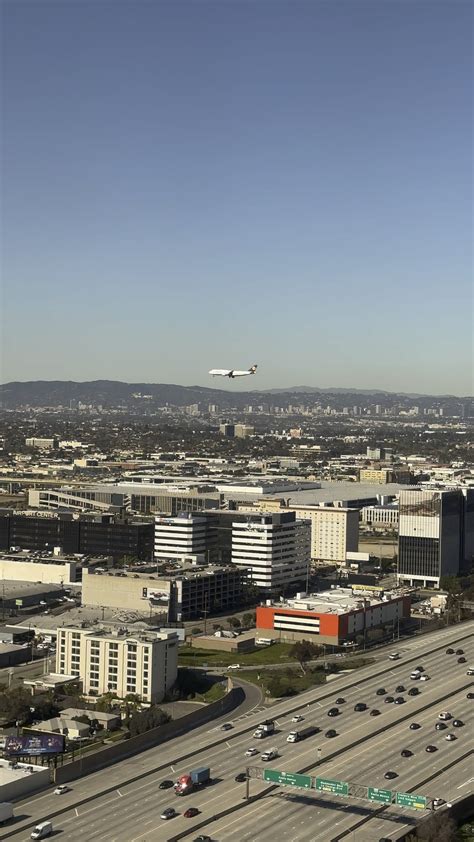 Simultaneous Landing In Lax Rlosangeles