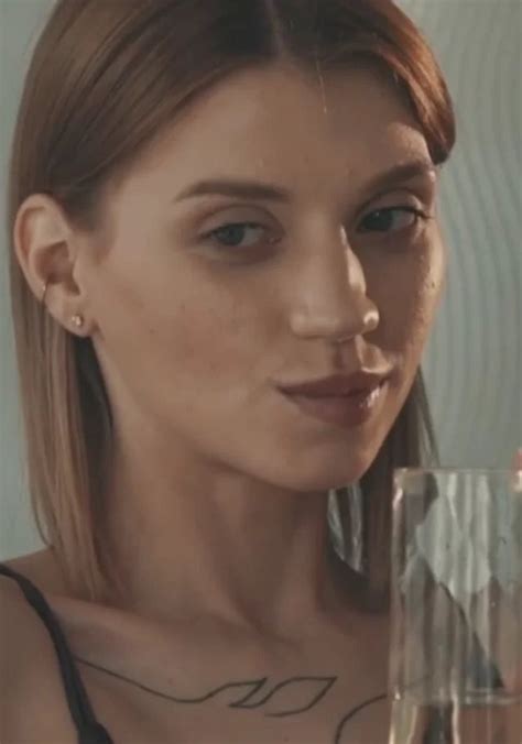 Whats Her Name 1502235 ›