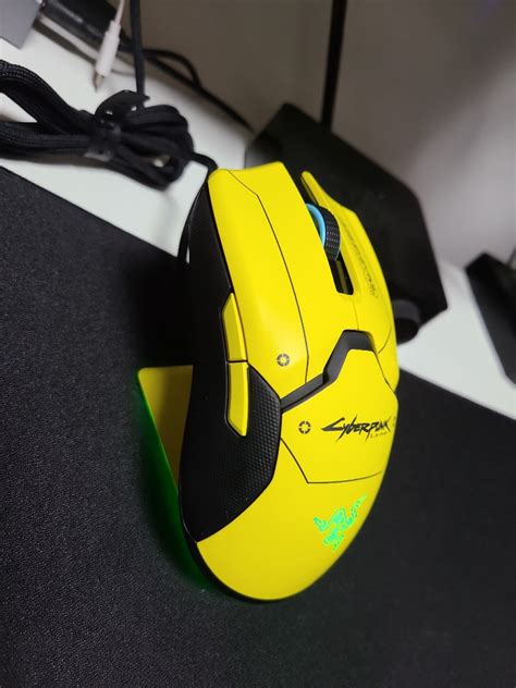 Razer viper ultimate Cyberpunk 2077 Edition, 電腦＆科技, 電腦周邊及配件, 電腦滑鼠及相關產品 ...