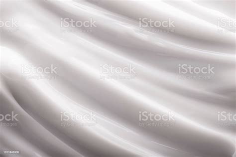 화이트와 베이지 색 점토 크림 마스크 샘플 텍스처 파운데이션 은 여러 가지 색상의 배경에 고립 크림색에 대한 스톡 사진 및 기타 이미지 Istock