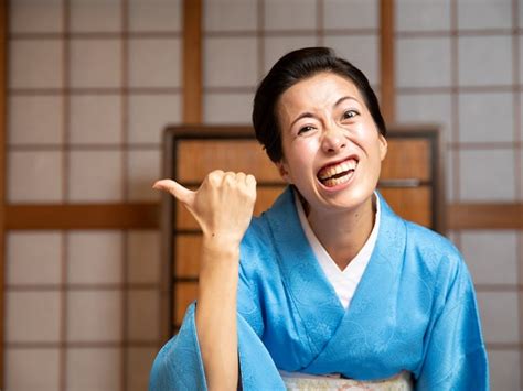 小っちゃい郵便受けしかおへんですんまへんの真意は 裏がある京都人のいけずステッカーから学ぶ建前と本音まいどなニュース