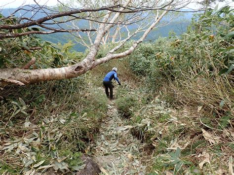 チブリ登山道整備