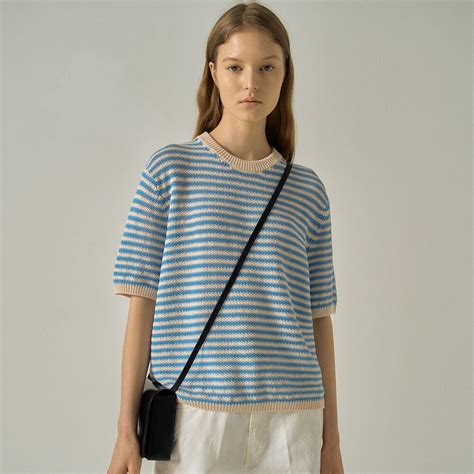 파사드패턴 스트라이프 텍스처 니트cream Blue 위시버킷