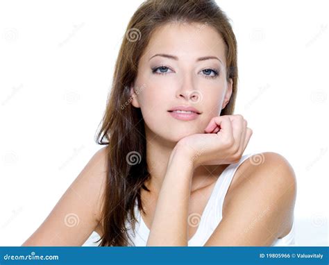Cara De Una Mujer Joven Hermosa Atractiva Foto De Archivo Imagen De Atractivo Skincare