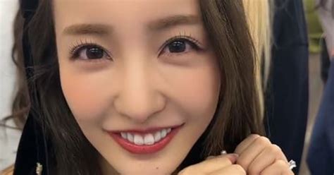 10年後にまた会えた！ 板野友美、現役akb48との集合ショットがなじみすぎ 「全然変わってないやん！」「全く老けんな」（22 ページ