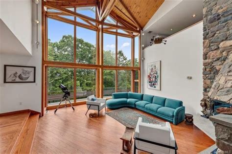 Modern Dream Home By Architect Roy Johnson Asks 2 6m In Armonk Ny Photos Pricey Pads
