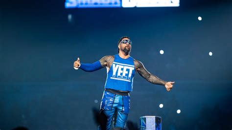 Jey Uso Shocks The Wwe Universe And Wins Ic Title On Raw Yardbarker