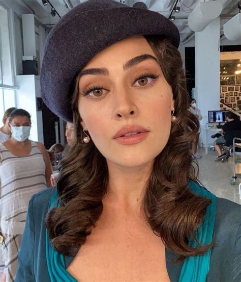 Esra Bilgiç ve Birkan Sokullu dan göz kamaştırıcı ilk kare geldi Film