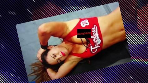 10 Shocking Wwe Divas Wardrobe Malfunctions By Wwe Fan 40 Off
