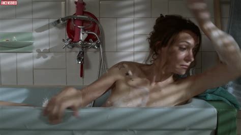 Natacha Lindinger Nue Dans Sam