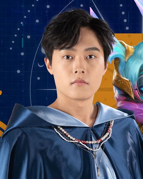 전략적 팀 전투 Tft ⠀ 뒤집개 쟁탈전 세력 전쟁에 참여하는 네 개의 세력을 소개합니다 3번 세력 세력 이름 신성기업 수장 팔차선 신성기업 크루에