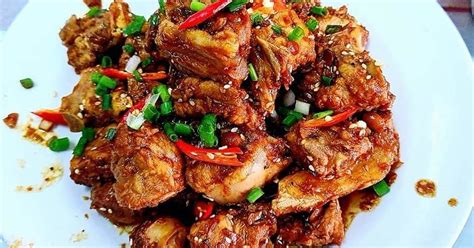 สูตร ซี่โครงหมู หรือ กระดูกหมู ผัดเต้าเจี้ยว โดย Belli Bell Cookpad