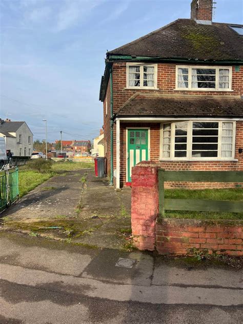 Mill Green Reading Berkshire Rg4 8ex In Caversham Berkshire