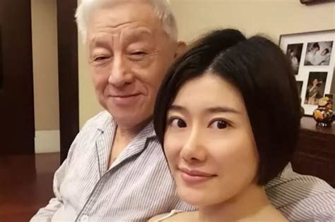 幕後》曹興誠為何陷入她的溫柔鄉？起底陸籍小三驚人背景 廣州公司13億投資包羅萬象 風傳媒