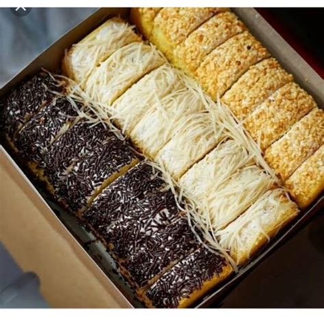 Jual Kue Bolu 3 Rasa Home Made Kualitas Premium Shopee Indonesia