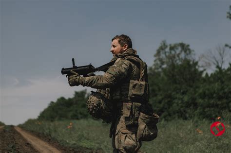 Бахмут Як живе та воює 3 штурмова бригада створена Азовом фото