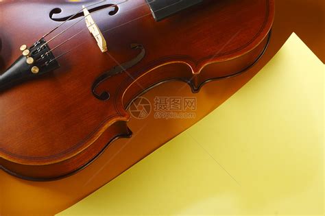 小提琴和弓细绳音乐会娱乐曲线旋律古董孩子们乐器艺术中提琴高清图片下载 正版图片321558599 摄图网