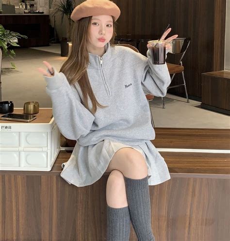 코디세트아노락 맨투맨 티셔츠캐주얼 미니스커트 투피스 세트 데이트 가을 겨울 상하의세트 옷코디 셋업 티셔츠스커트세트