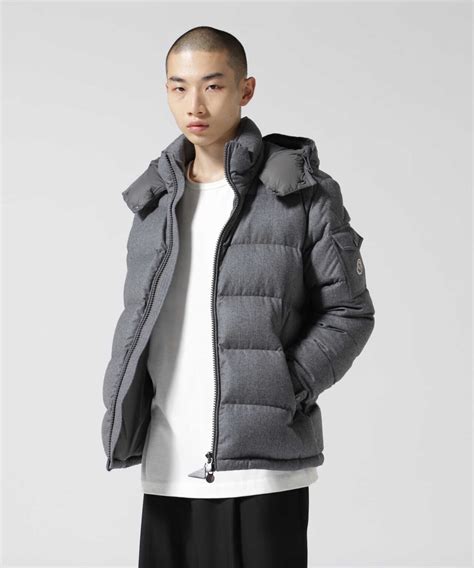 Moncler ダウンジャケット