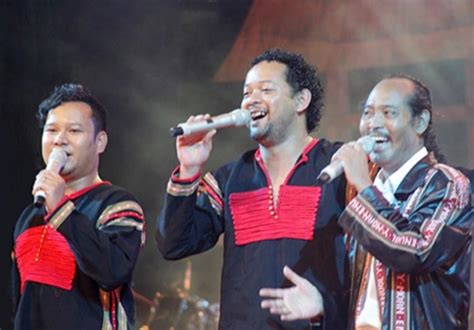 Con Trai Y Moan Dần Thoát Khỏi Bóng Của Cha Báo Công An Nhân Dân điện Tử