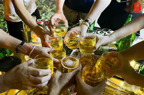 到伊犁旅行，别错过音乐小镇六星街，休闲避暑、吃喝玩乐尽在其中 知乎