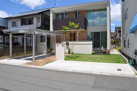 鮮やか 窓の向こうに緑が広がる 新築外構 福井市T様邸ガーデンスタジオシャレス庭屋福井の外構工事エクステリアのことなら庭屋シャレスへ