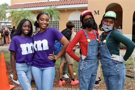 High School Twin Day Ideas High School Twin Day Ideas
