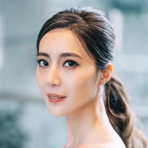 Miu Miu Yeung • Threads Say More