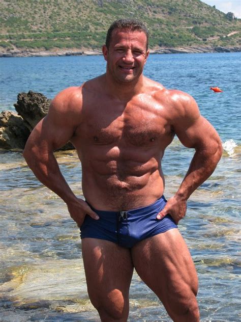 Muscle Worship Temple Andrea Tedeschi