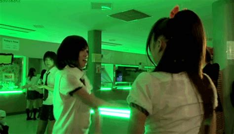 Takahashi Minami Maeda Atsuko  Wiffle