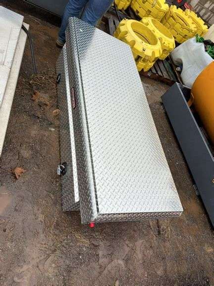 Weatherguard Tool Box Res Auction Services