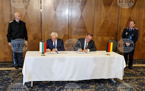 Споразумение за съвместната покупка на зенитно ракетни комплекси подписаха министрите на