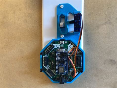 Free Stl File Crickit Light Switch Servo Mount 🪶・3d Printing Idea To Download・cults