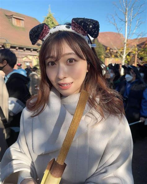 白浜さちさんのインスタグラム写真 白浜さちinstagram「あやたんがたくさん 撮ってくれた☺️🫧 お姫様のお城見ると テンション上