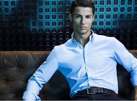Cristiano Ronaldo Pas Avec Celle Quon Croit Public