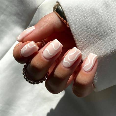 25 Gorgeous White Nail Design Ideas Moms Got The Stuff Simple Nails Neutral Nails Stylish