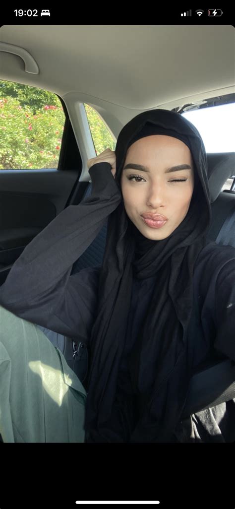 Épinglé Par Br By Rom4ik Sur машаллах Mode Femme Mode Femme Hijab Idée Coiffure Cheveux Long