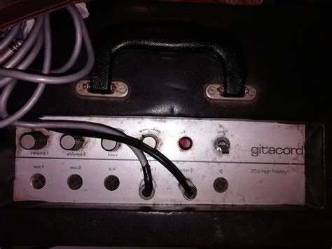 Prodaja Električne Kawai I Akustične Gitare Dvanaestice