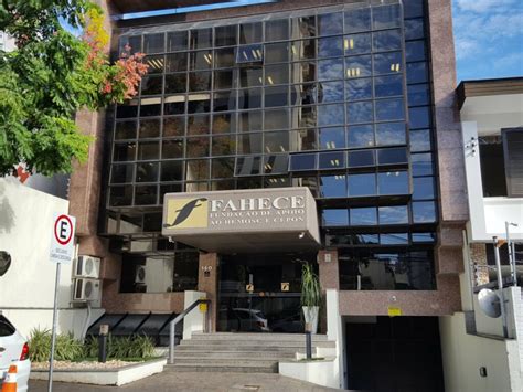 Fahece Abre Processo Seletivo para Auxiliar de Higienização em
