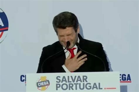 André Ventura Sente Se Mal Em Comício Notícias De Coimbra