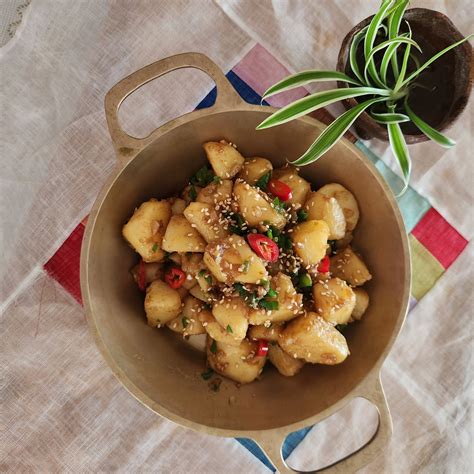 밥 반찬 감자조림 짭쪼름하고 살캉살캉하고 쫀득한 감자 간장조림 만들기