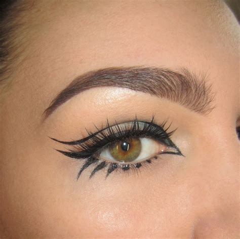 Creative Graphic Liner Eyeliner Make Up How To Apply Eyeliner