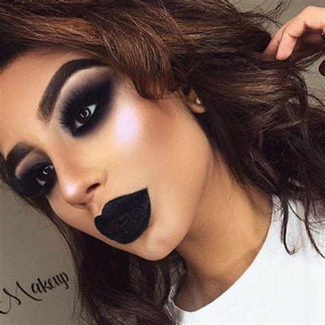 Dramatic Dark Makeup