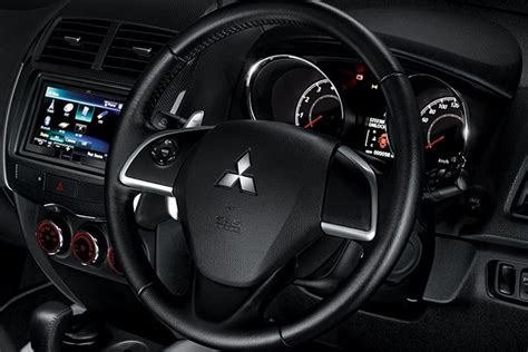 Dihentikan Mitsubishi Outlander Sport Fitur Dan Spesifikasi Oto