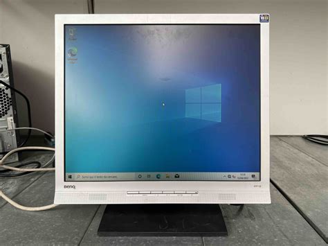 MONITOR BENQ LCD FP72E | Interscambio srl