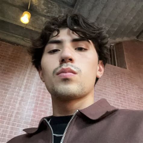 Royce Royce 21 • Threads Say More