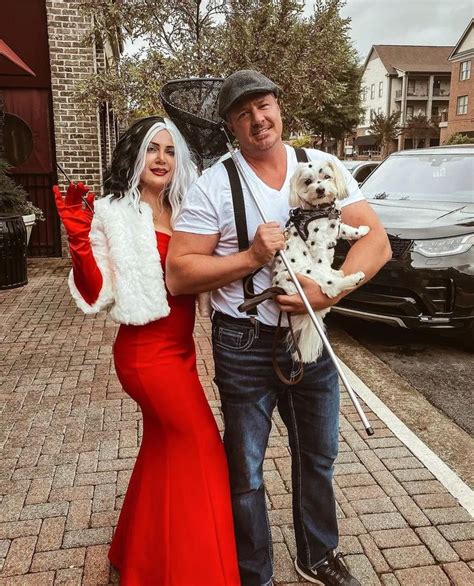 Unique And Trending Halloween Couple Costume Ideas For 2025 Sınıf Temaları