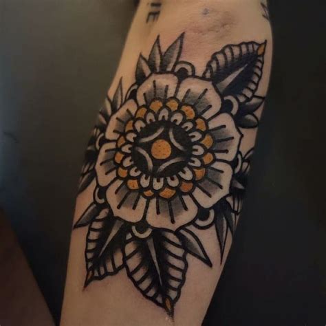 Pin On Boredpanda In 2024 Elbow Tattoos Tattoos Knee Tattoo