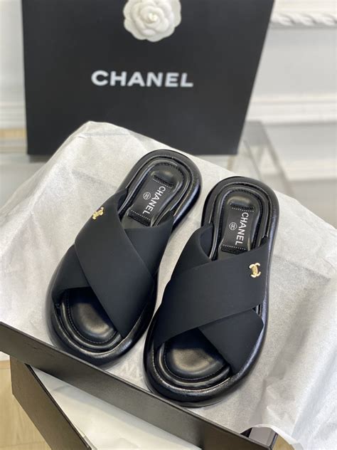 ボード「CHANEL」のピン