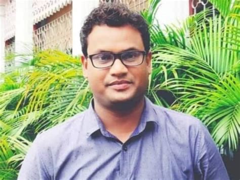 Mla Vinay Jaiswal Kindness Journalist Handed Check On Diwali Without Asking Journalist Did This